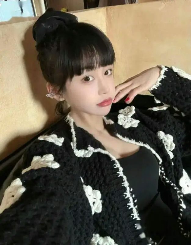 C-Paparazzi Expose iamroosie Tu Xiaodi as a “Professional Gold Digger ...